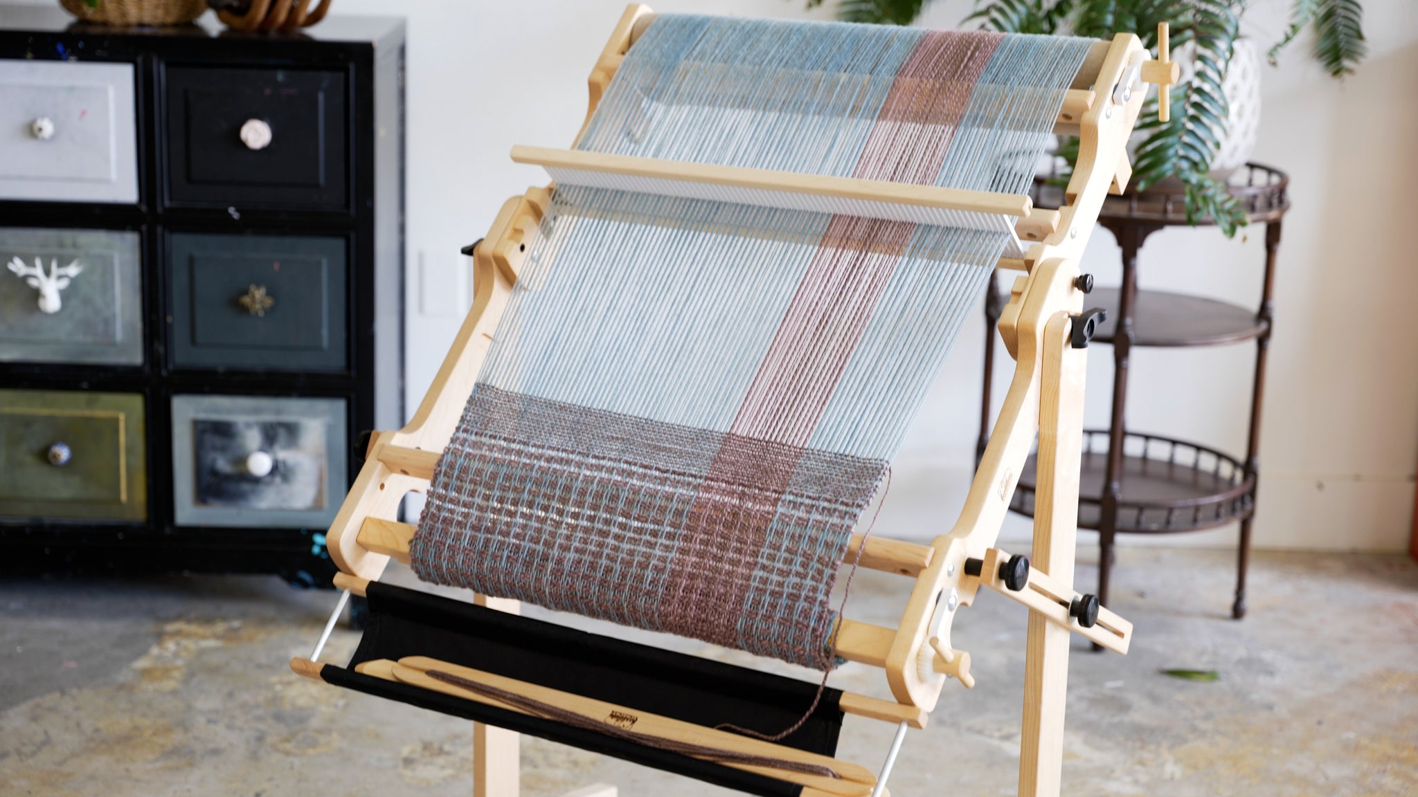 Flip Rigid Heddle Looms – Schacht Spindle Company