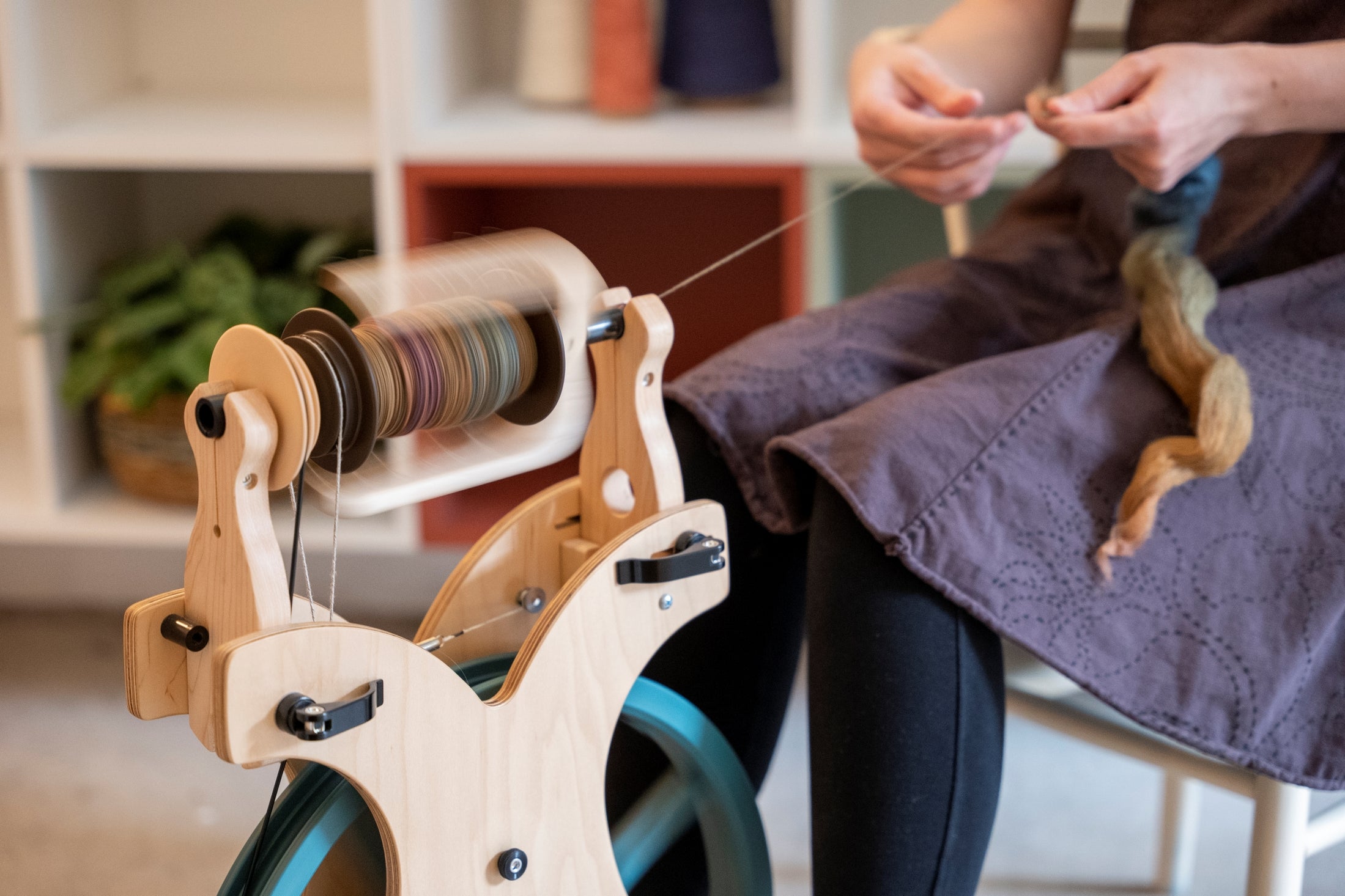 Sidekick Folding Spinning Wheel – Schacht Spindle Company